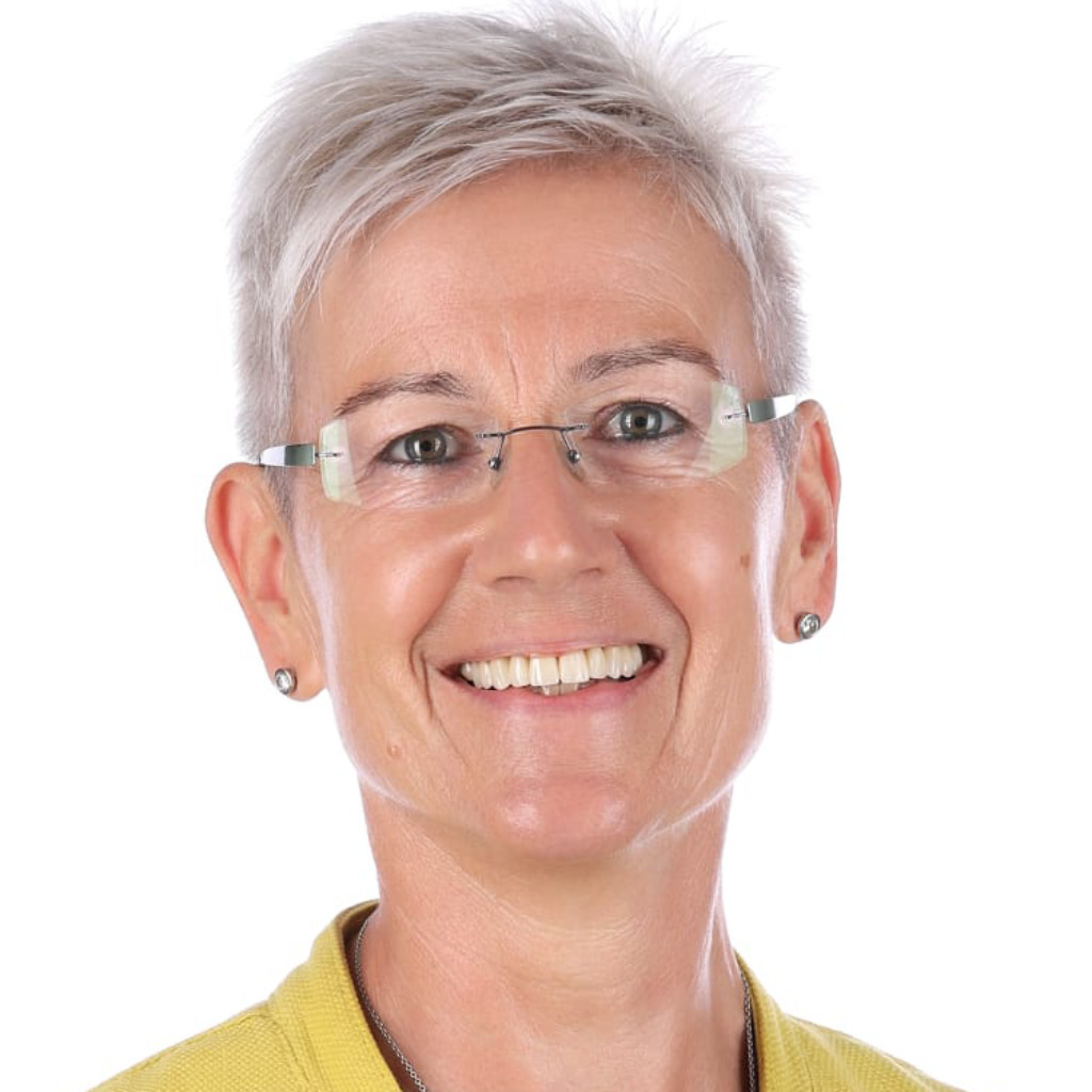 Kim Reimann's Instagram, Twitter & Facebook on IDCrawl