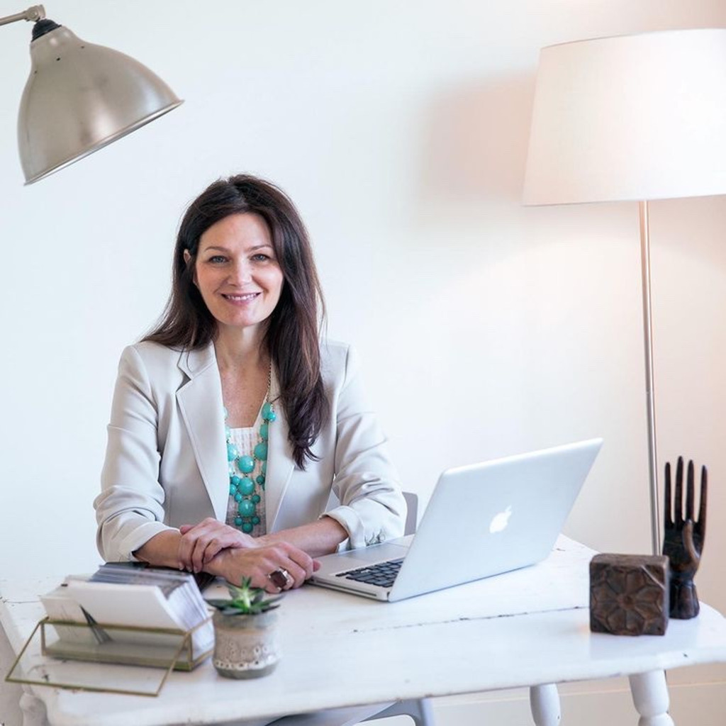 Deborah Andrea - Key Account Manager - TRADEXF | XING