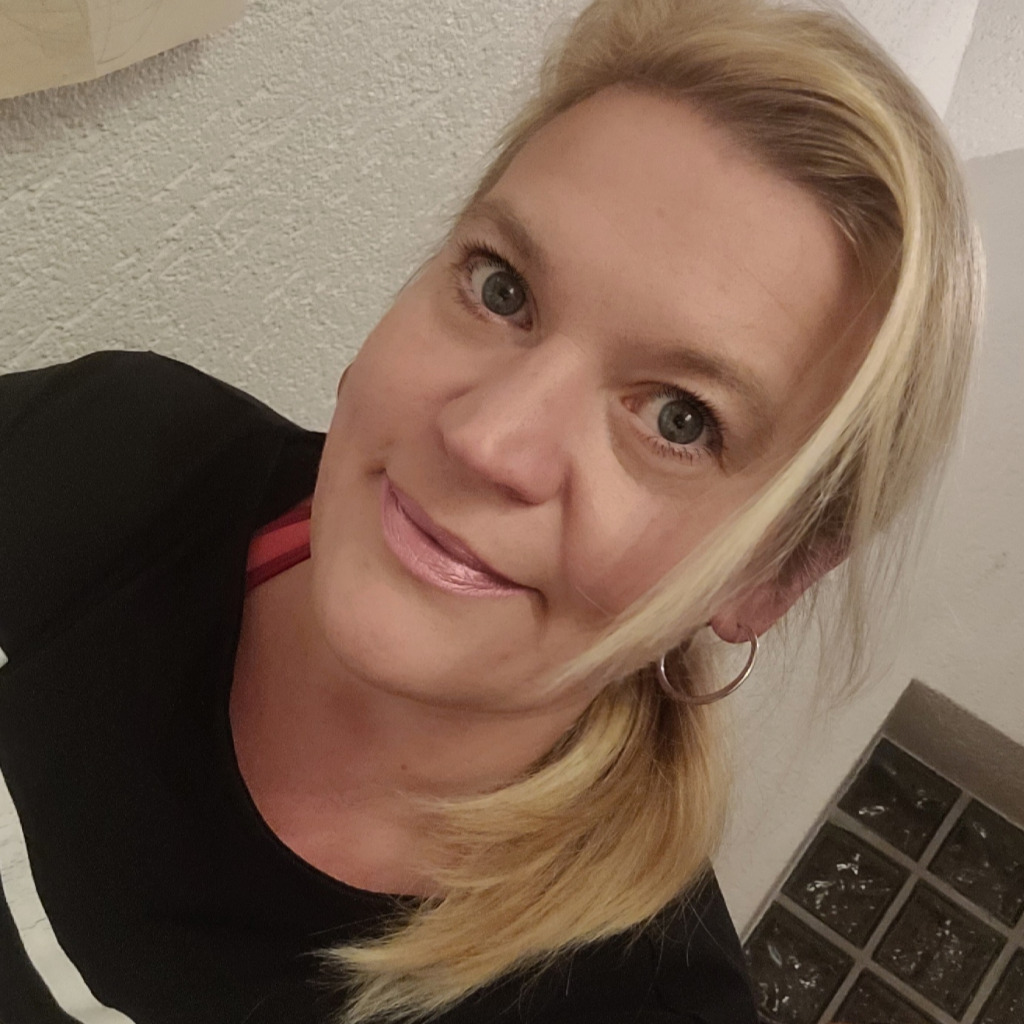 Stephanie Putzke-Rakowski - Bereichsleiterin - HELIOS Kliniken Duisburg ...