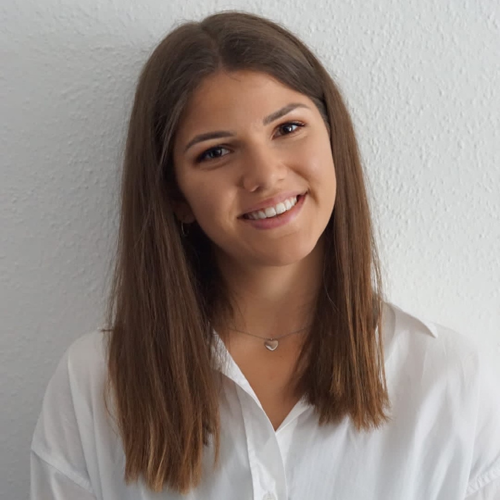 Laura Berisha - Digital Business & Management - Hochschule Albstadt ...