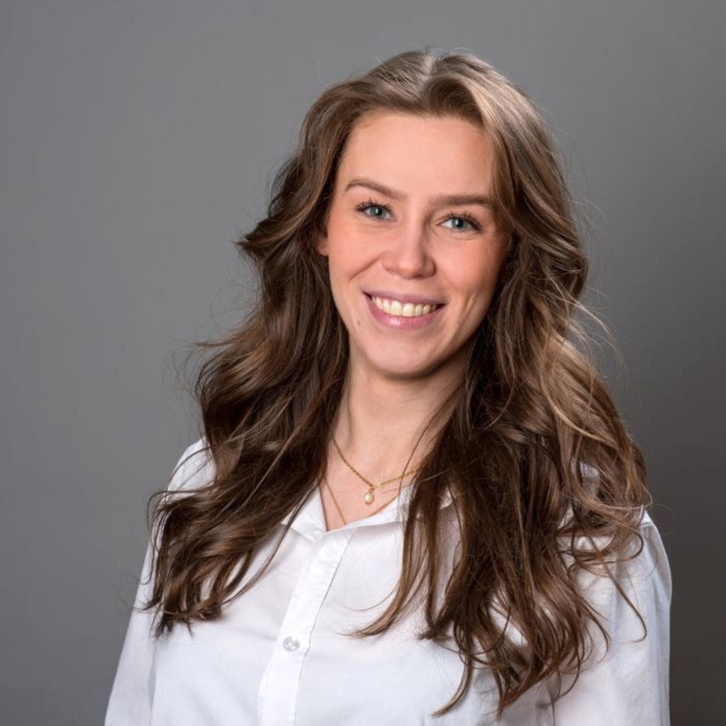 Maria-Elisabeth Strobl - Ausbildung zur Mediengestalterin - Limora ...