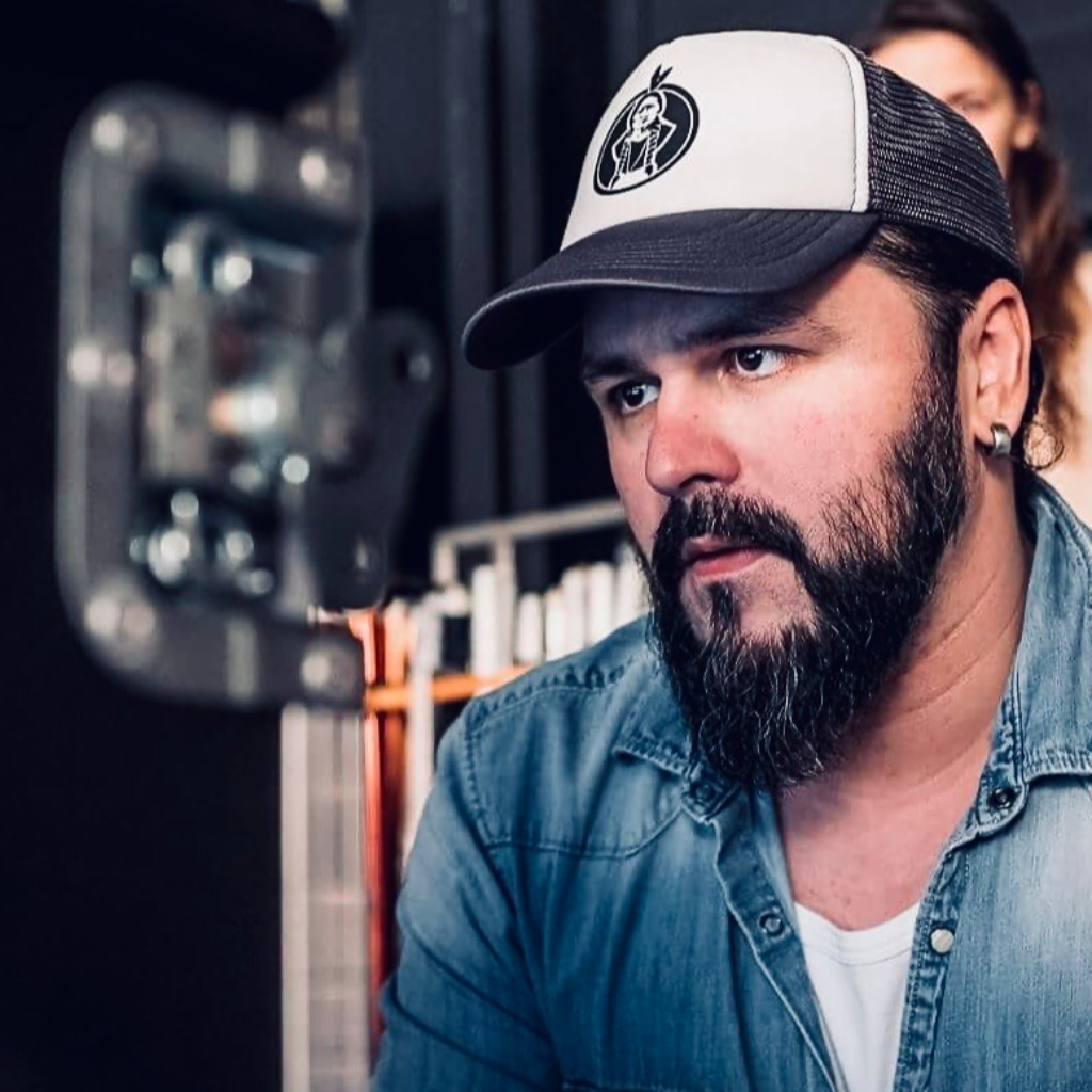 Sam Sen - Creative Director - Freelance Art Director | XING