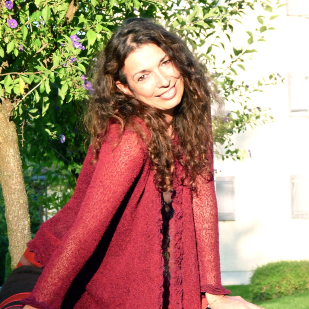 Michaela Maduawan - Designerin und Geschäftsführerin - Onami Design | XING