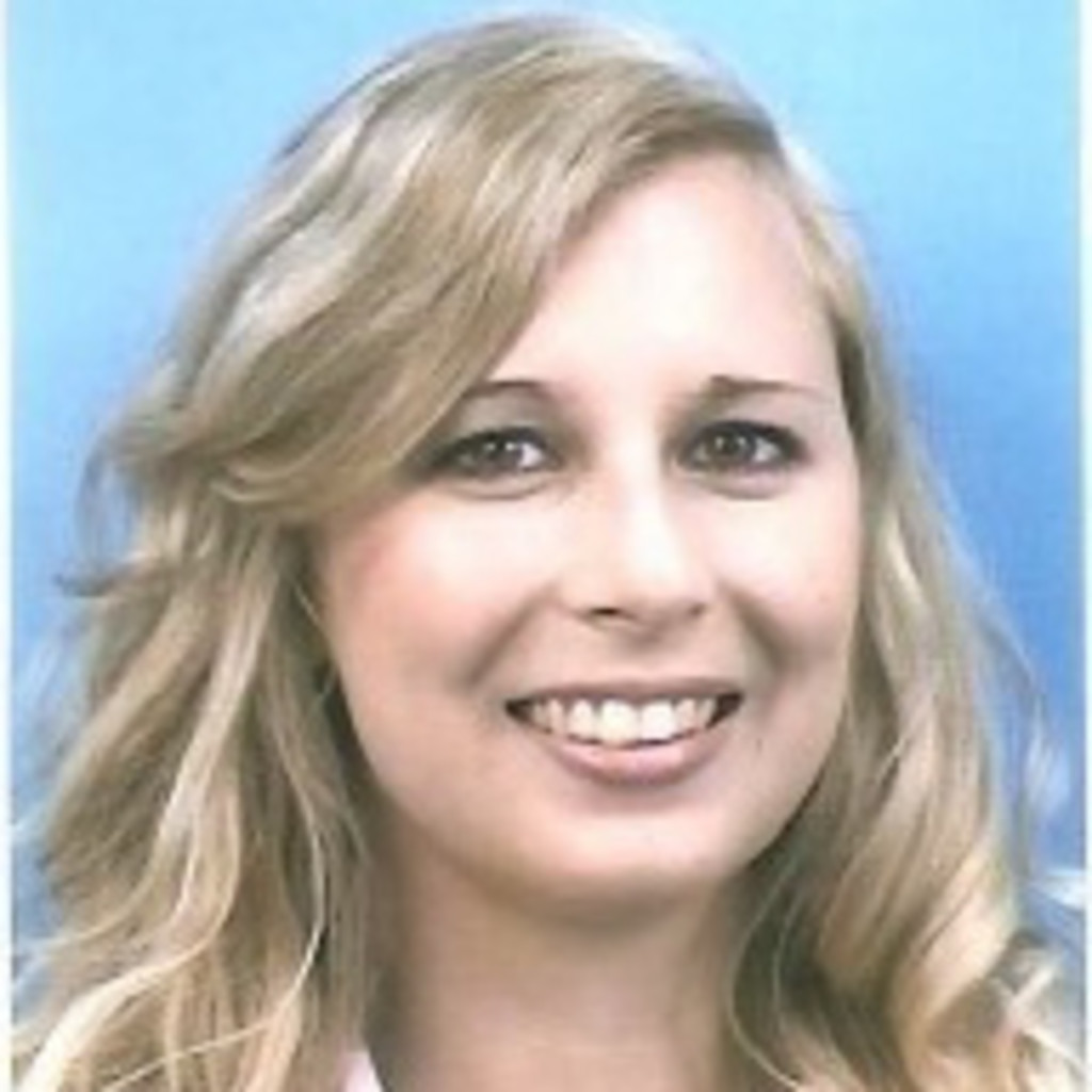 Nadia Schulz - Controllerin COO RS - Deutsche Postbank AG | XING