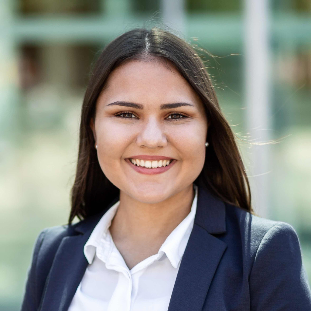 Selin Benli - Geschäftsleitung | Prokuristin - BS Benli GmbH ...