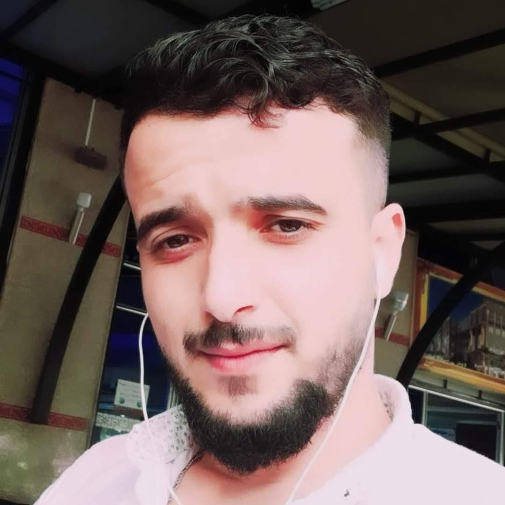 Ibrahim Chaieb - service resturant - Hotel | XING