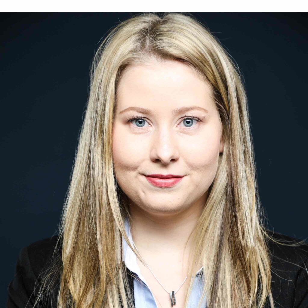 Sandra Roth's Instagram, Twitter & Facebook on IDCrawl