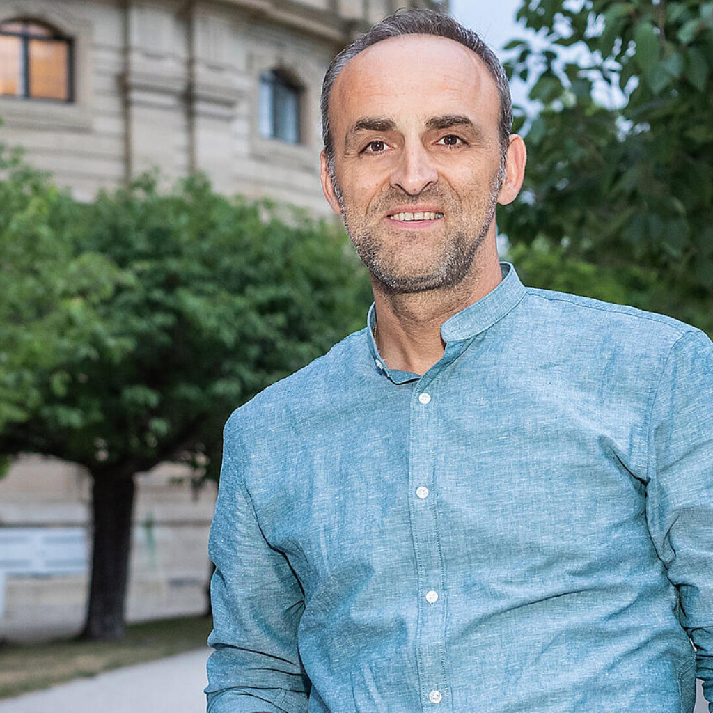 Richard Jasinski - Commodity Manager - DRÄXLMAIER Group | XING