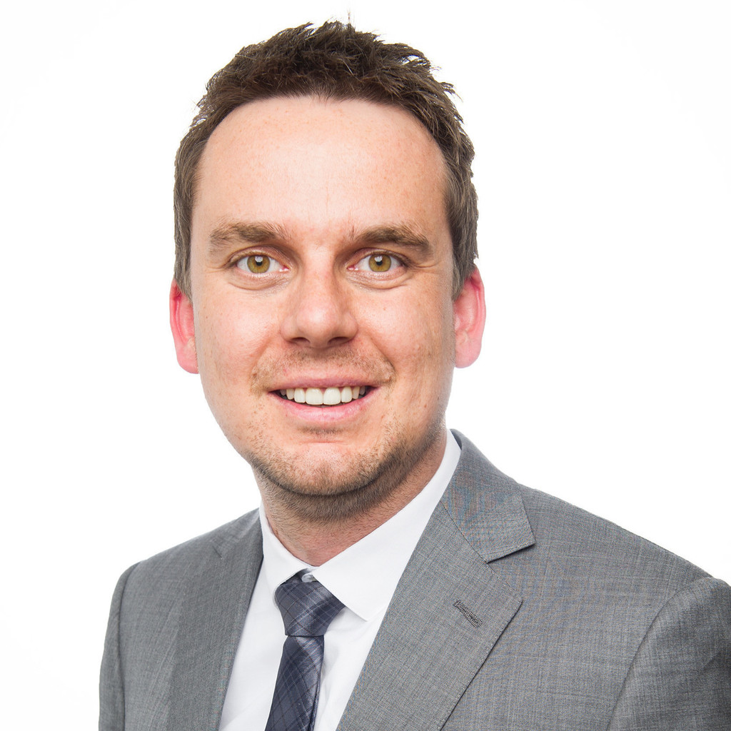 Martin Baumgartner - Country Manager - Porsche Bank AG | XING