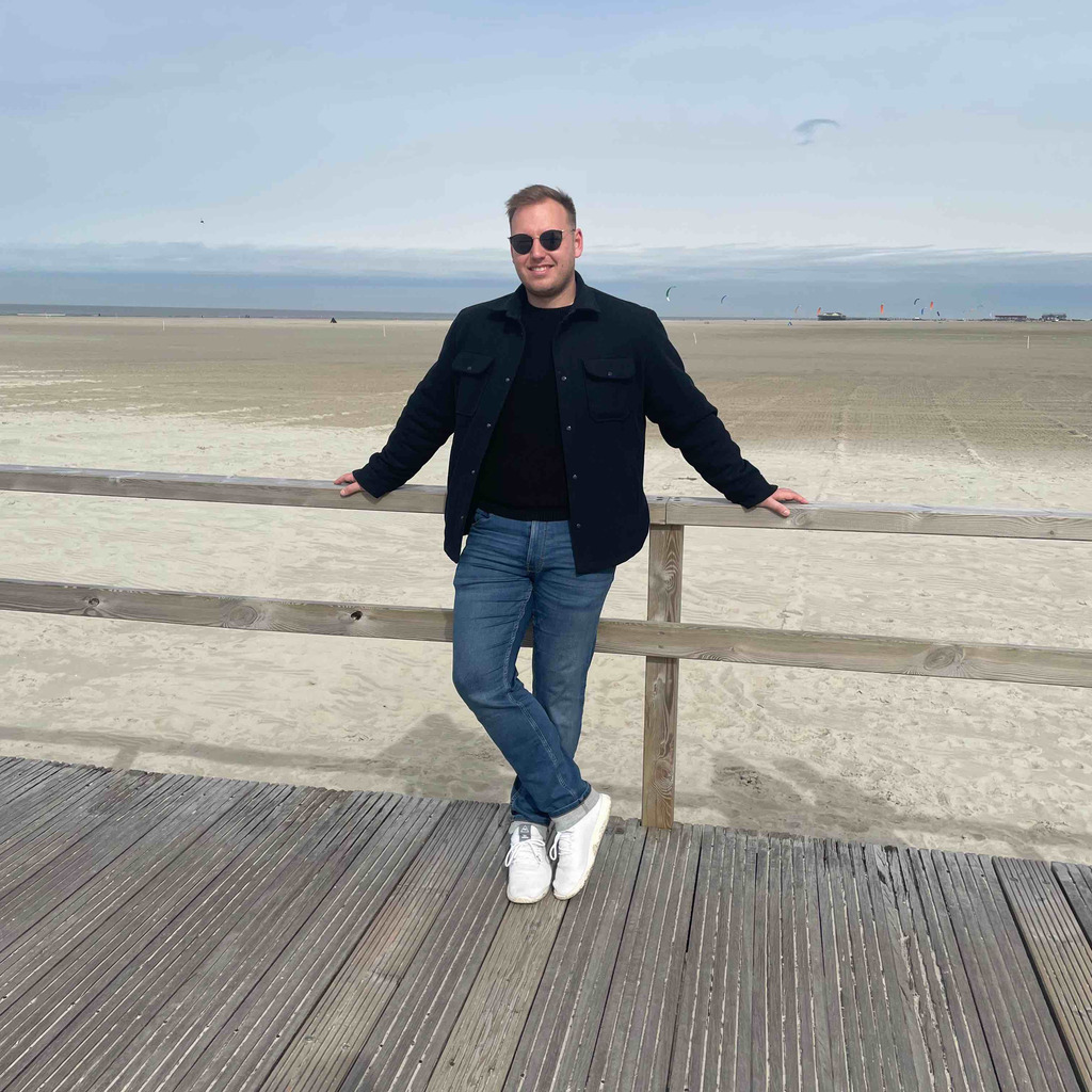 Tom Fleischmann - Schreinergeselle - Christoph Behrens Schreinerei | XING