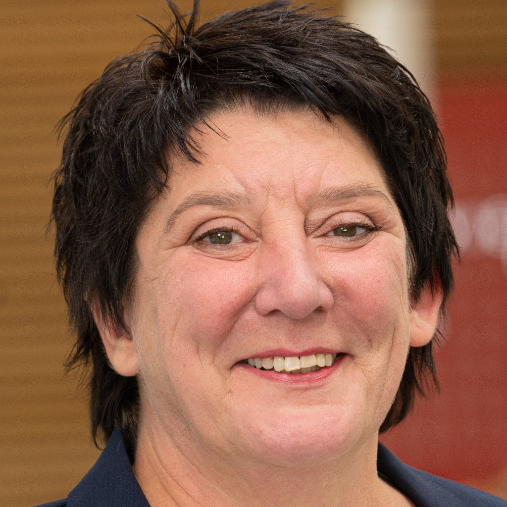 Inken Barth - Bereichsleiterin Finanzwirtschaft / ÖPNV - Energie ...