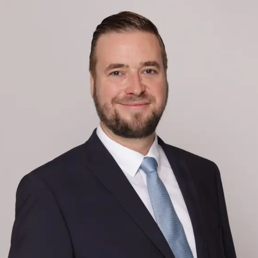 Simon Tiede - Vice President Wealth Management - Berenberg ...