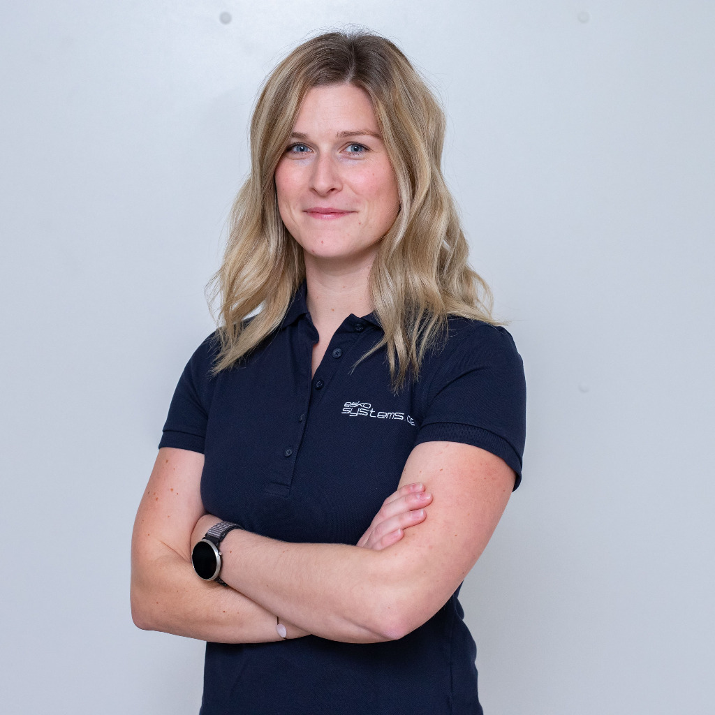 Anna Hartmann - Kundenbetreuung Projektmanagement - Dronania ...