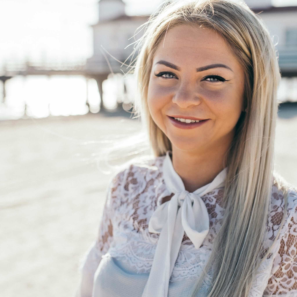 Paula Abraham - Marketingreferentin Print, Social Media ...