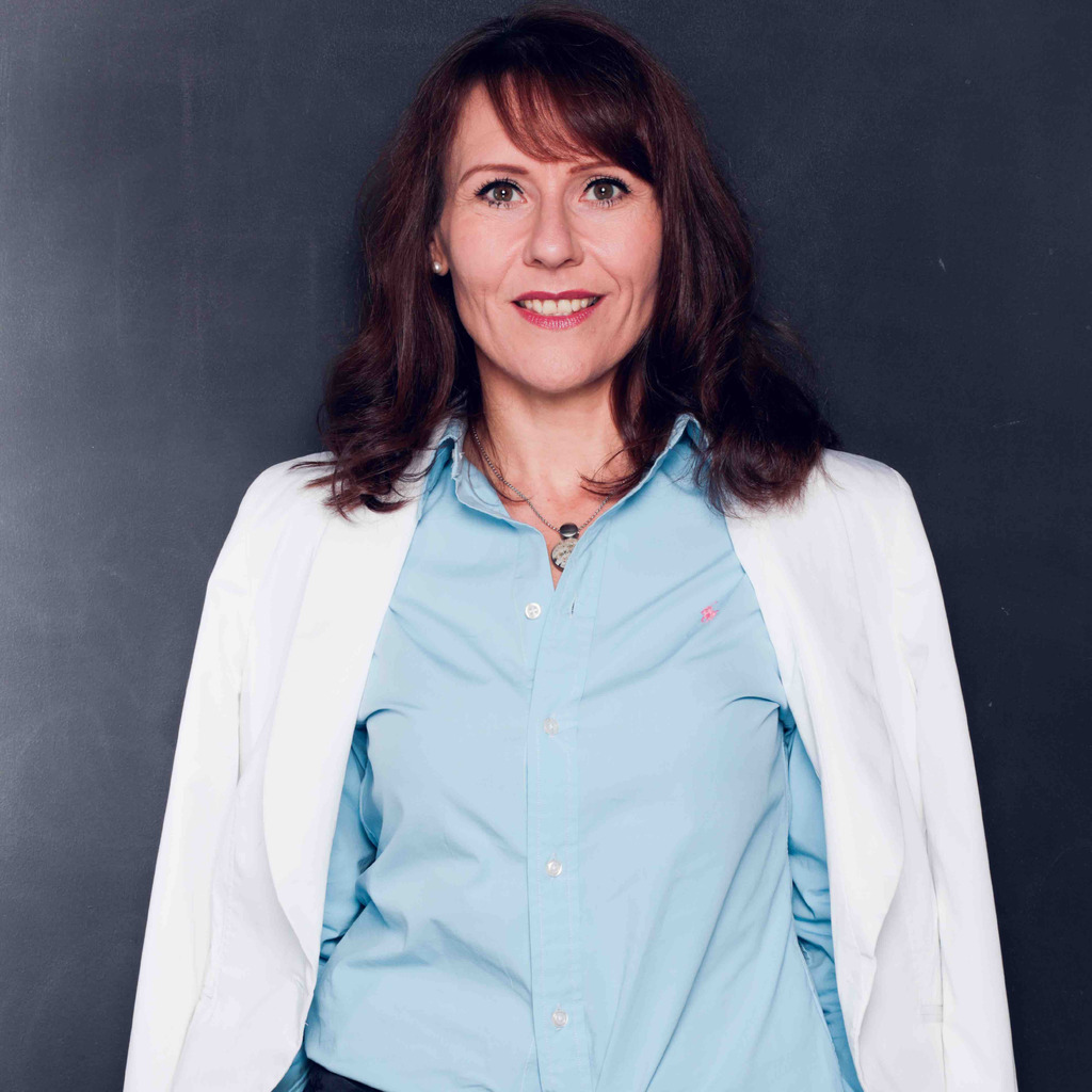 Christine Grillo - Strategic Buyer - Auxilium GmbH | XING