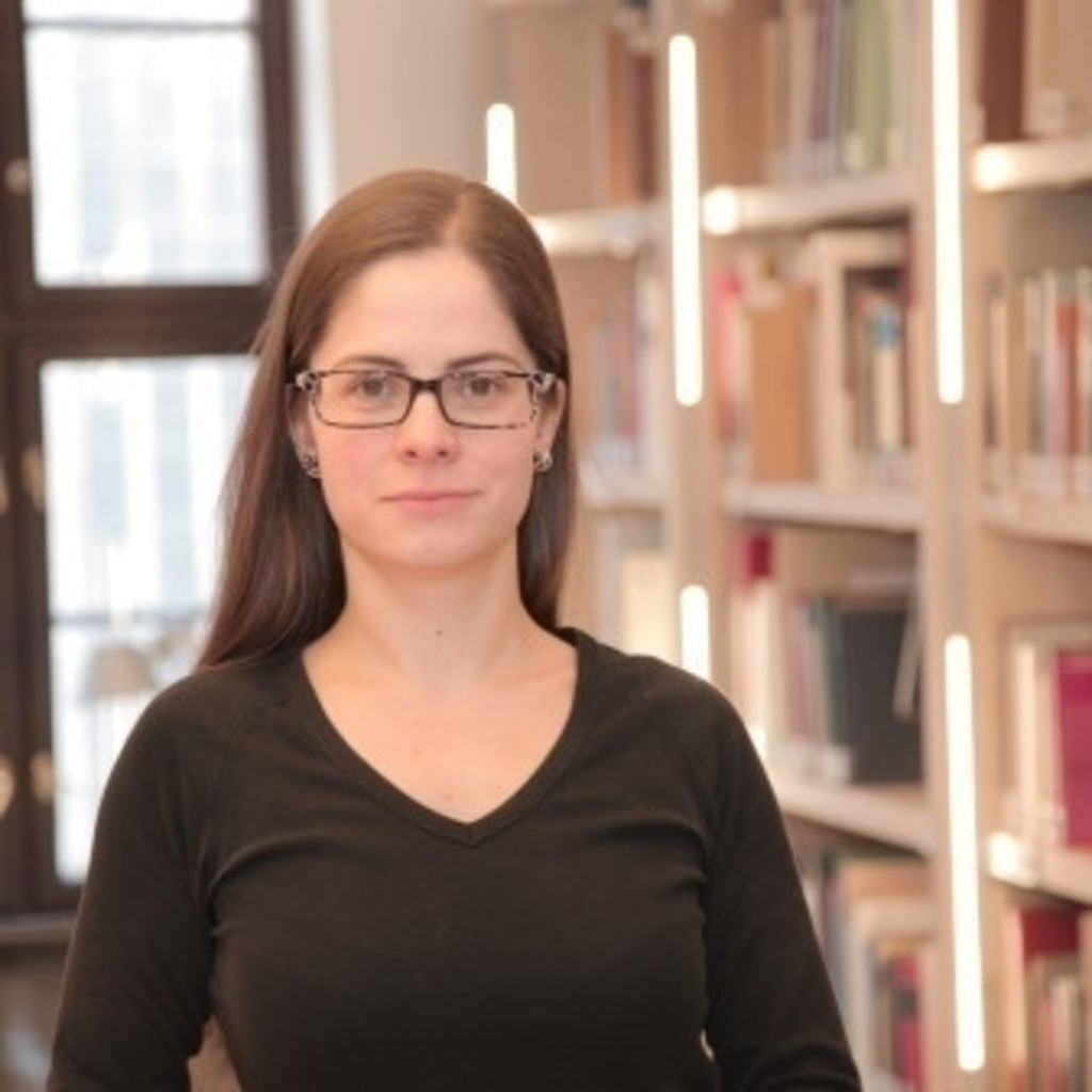 Mag. Melanie Staege - Leiterin - Vogtlandhalle der Stadt Greiz | XING