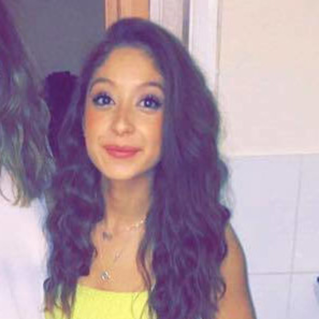 Lily Alexander's Instagram, Twitter & Facebook on IDCrawl