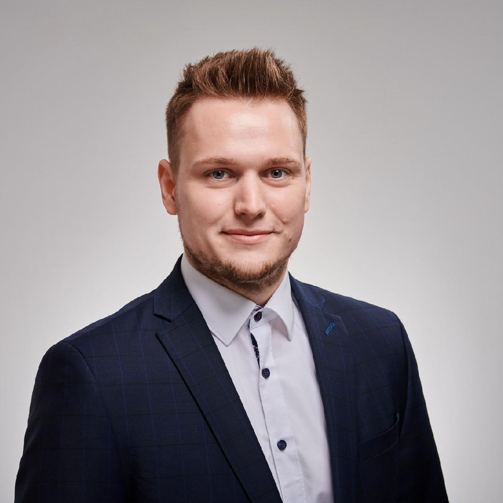 Christopher Fetz - Spezialist Neuemissionen und Wertpapiere ...