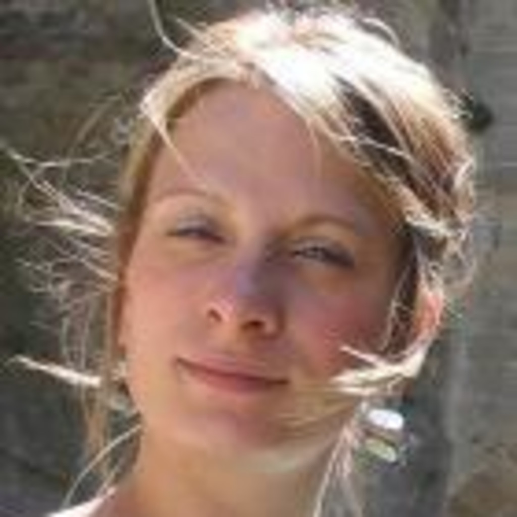 Prof. Maria Gula Lachinova - trainee - TV5MONDE | XING