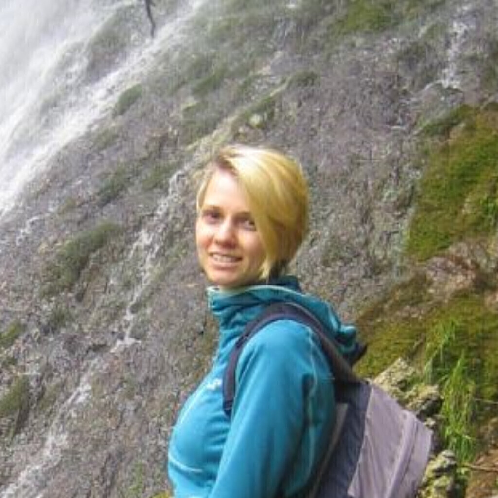 Jenny Wiegert - Spirituelle Künstlerin, Heilerin und Reiki-Lehrerin ...