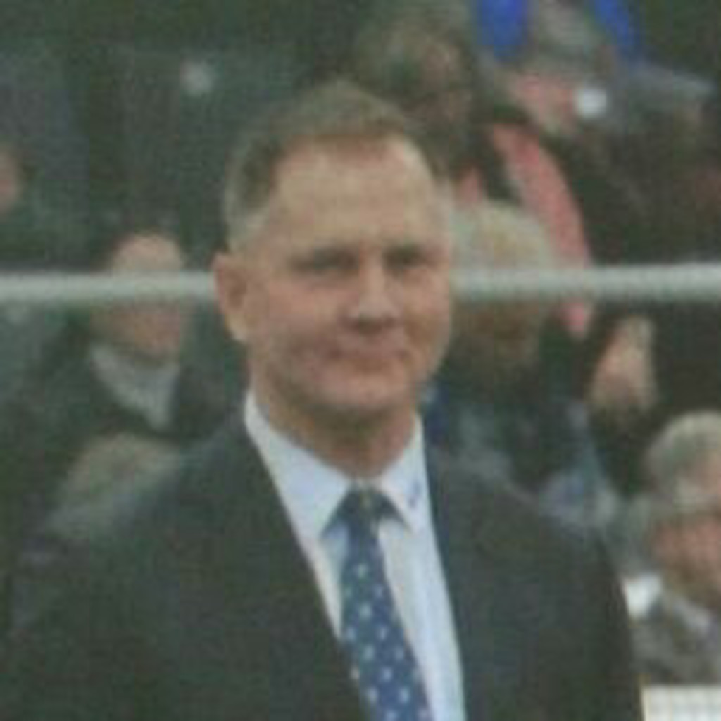 Michael Edzards - Leiter Generalagentur - Leiter Generalagentur R+V ...