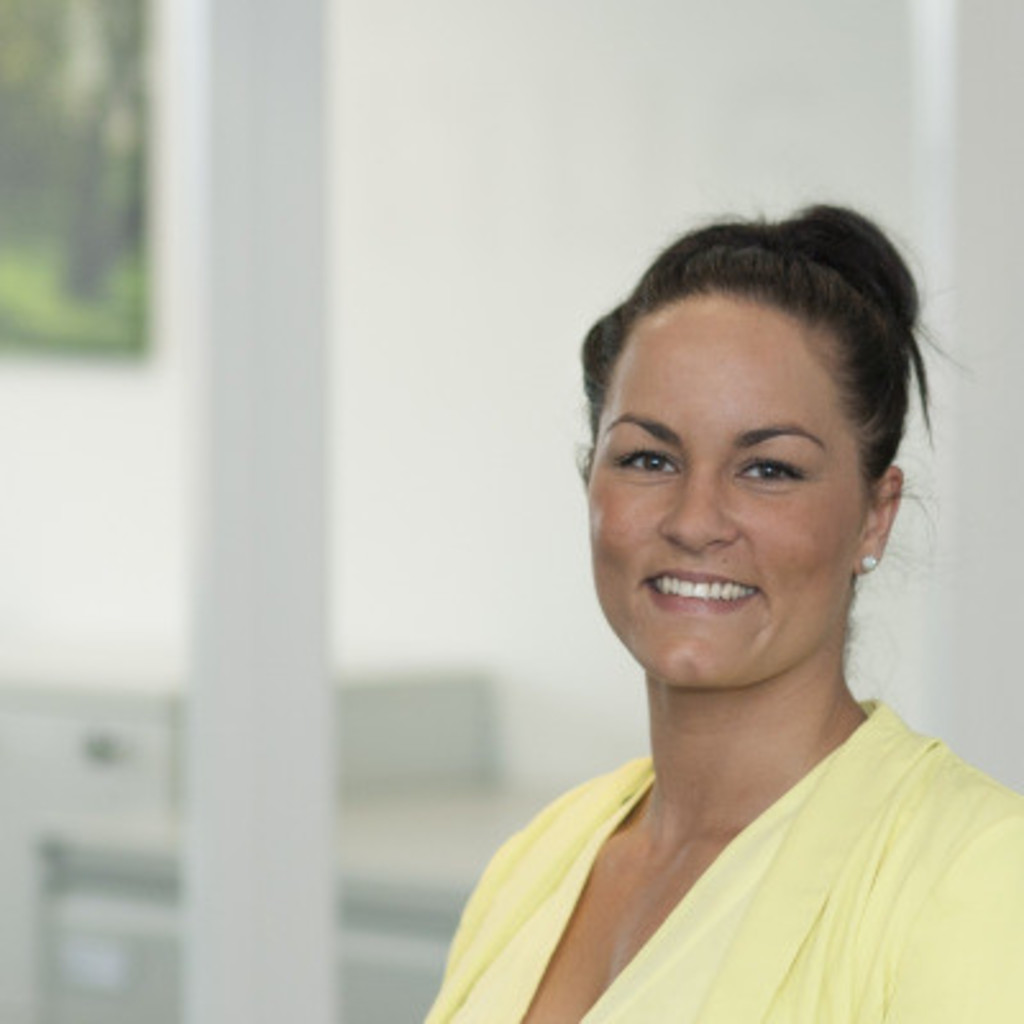 Anne Graner - Hörakustikmeisterin - auric HÖREN Grimma GmbH & Co KG | XING