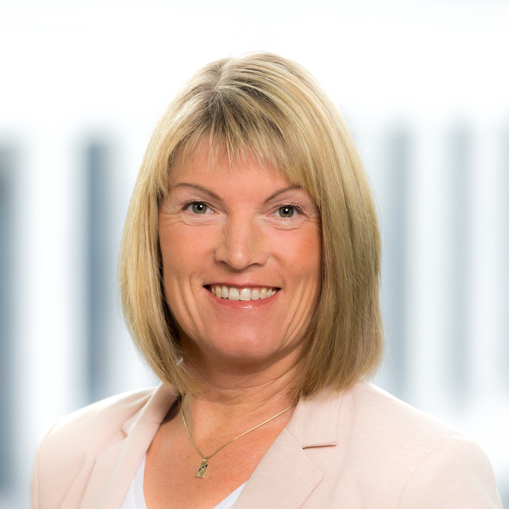 Melanie Hepke - Teamleiterin ProfiTicket-Service - AGA ...