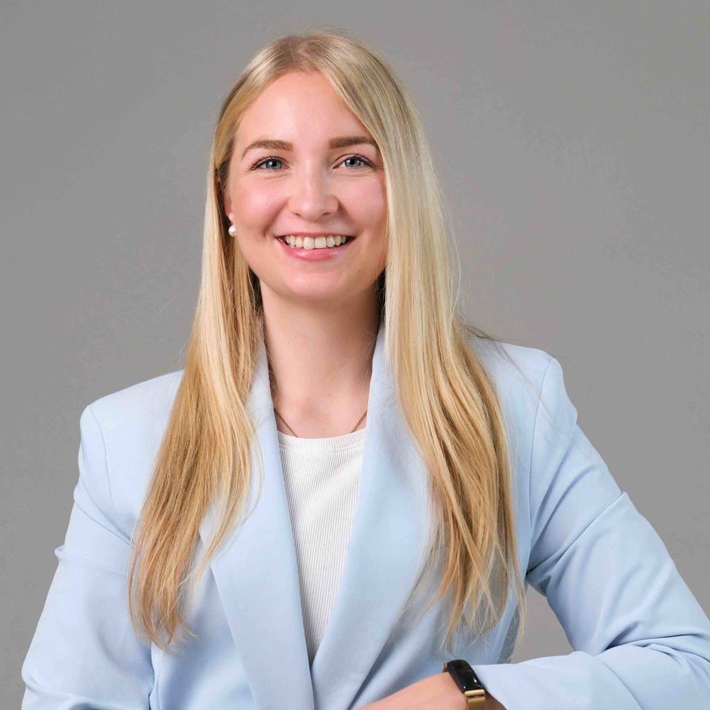 Monika Ruhs - Sales & Product Manager - HCE GmbH | XING