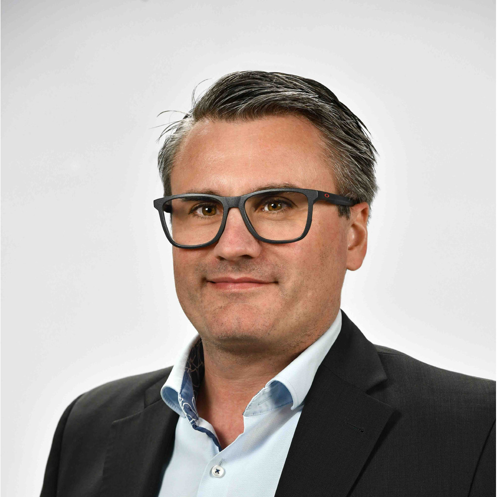Tim Jochen Pleli - Senior Project Manager HR-IT - Daimler AG | XING