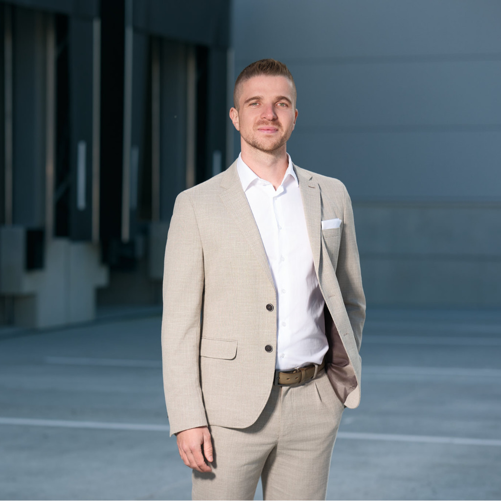 Brucker aus Stuttgart in der Personensuche von Das Telefonbuch