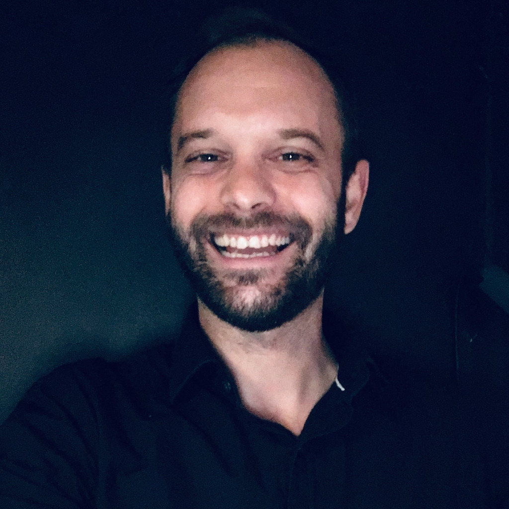 VALENTIN Toth - Head of Communications - Civil Liberties Union For ...