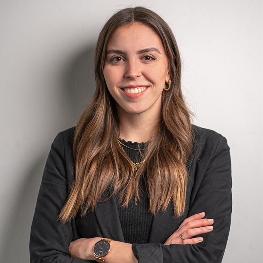 Sophia Moise - Social Media Manager & Influencer Marketing - Weltbild ...