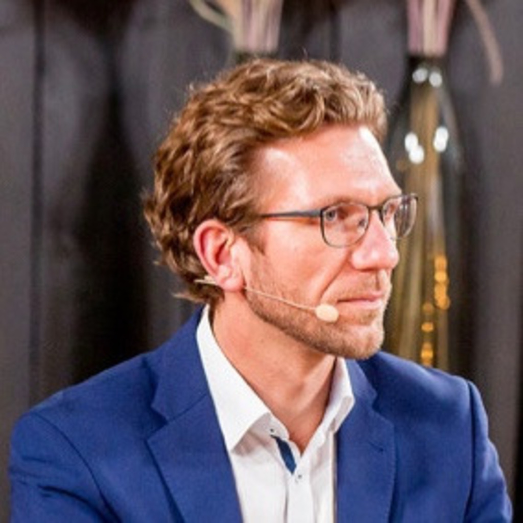 Christian Wolf - EMEA Field & Customer Development Manager (Structural Heart - MitraClip ...