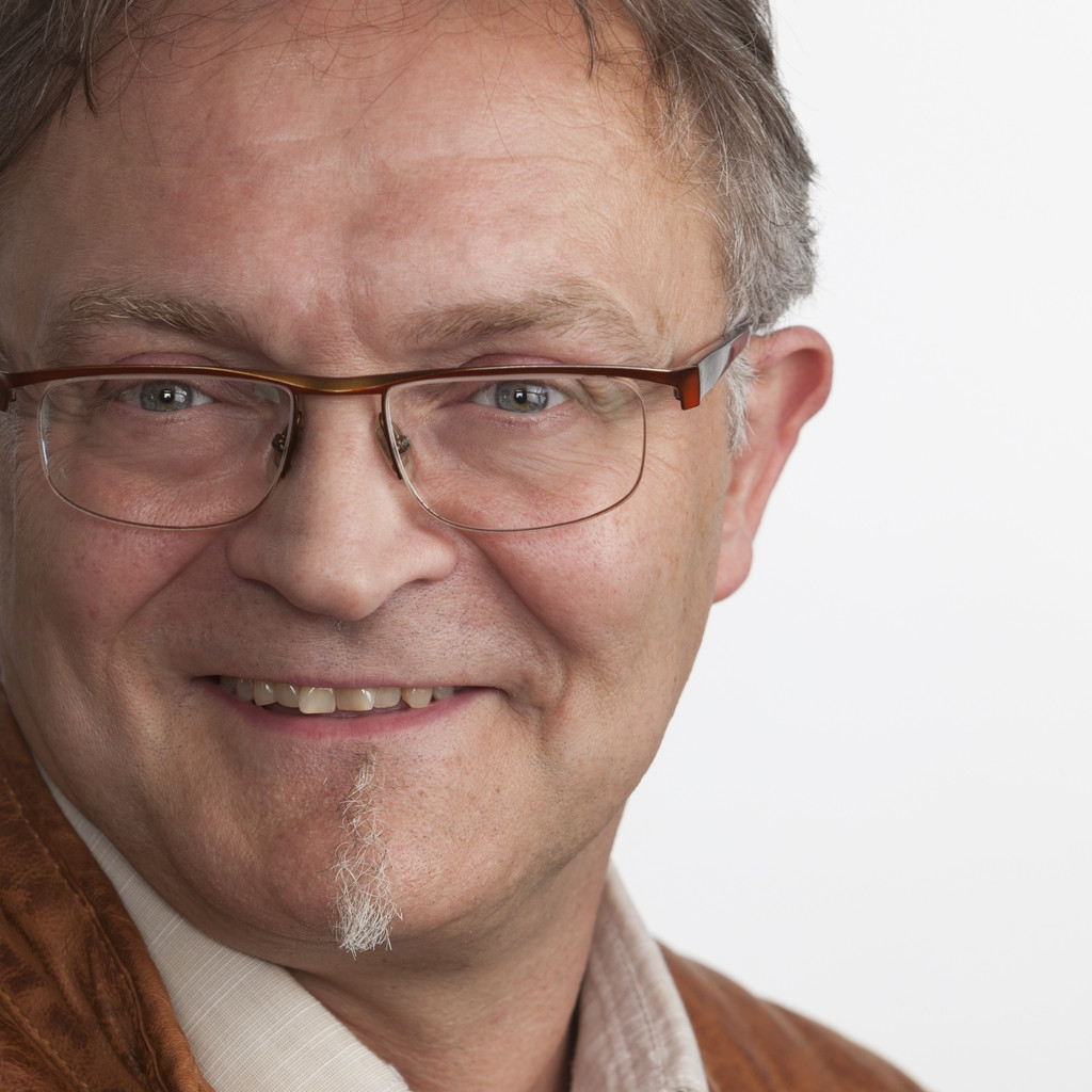 Robert Genzel - Auditor, Expeditor, Surveyor, CE-Koordinator, Techni ...