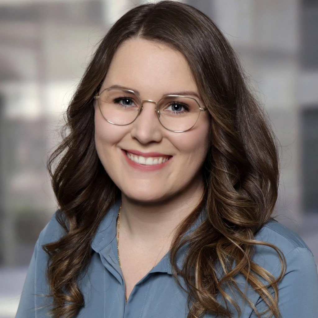 Jennifer Kamm - Senior Real Estate Managerin - GRR GARBE Retail Real ...