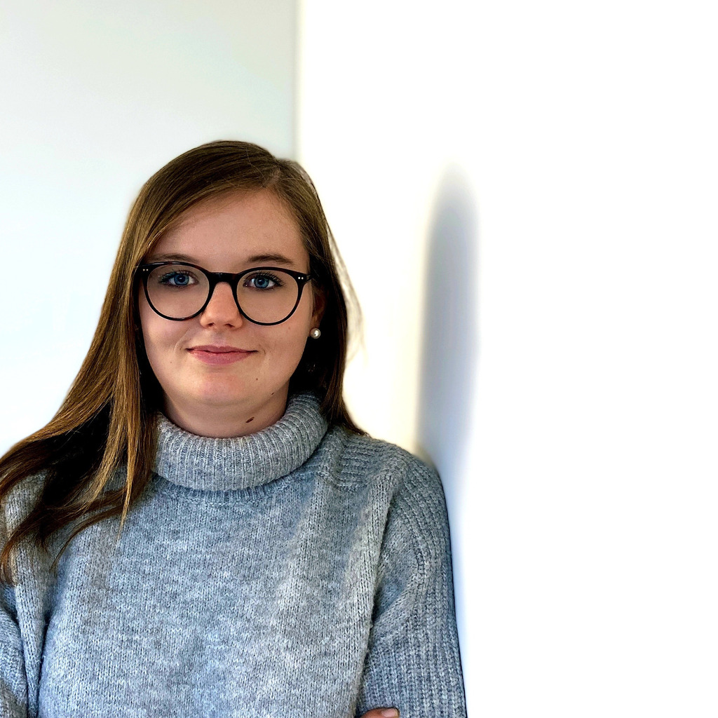 Cindy Neuls - Mitarbeiter Customer Service - aescoLOGIC GmbH | XING