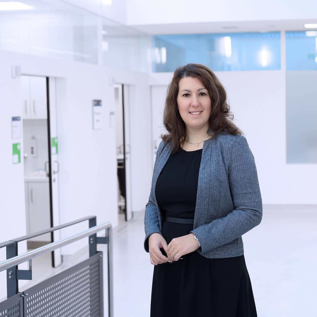 Sarah Barton - Referentin des Vorstandsvorsitzenden und Ärztlichen Direktors - Uniklinik Köln | XING