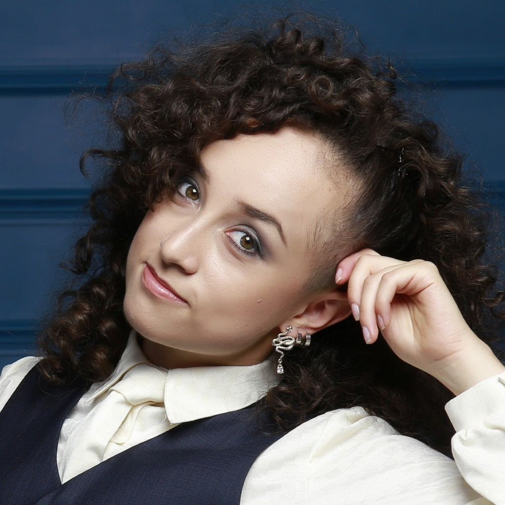 Angela Schuster's Instagram, Twitter & Facebook on IDCrawl