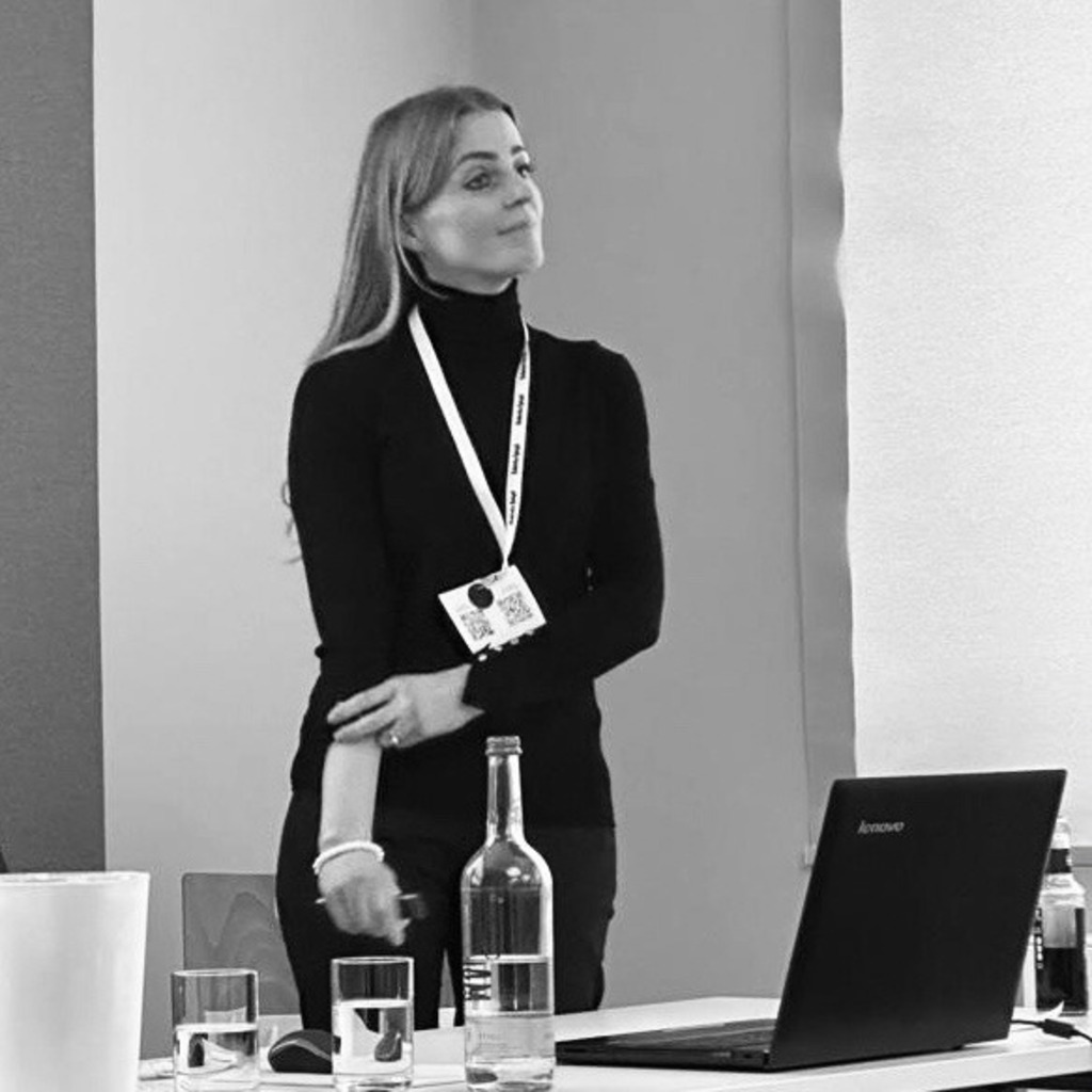 Marie Sommer - Volljuristin - Justiziariat - Dataport AöR | XING