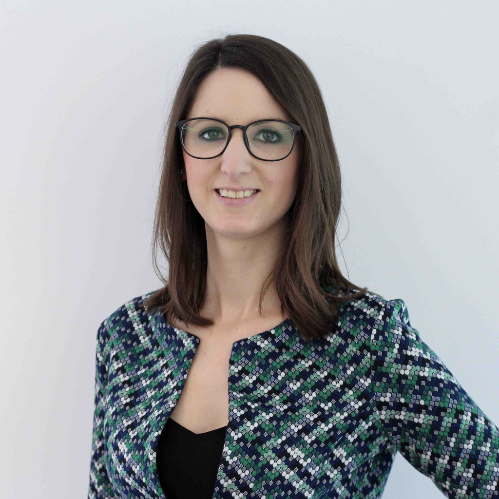 Dipl.-Ing. Lisa Reisenhofer - Senior Systems Engineer - BearingPoint | XING