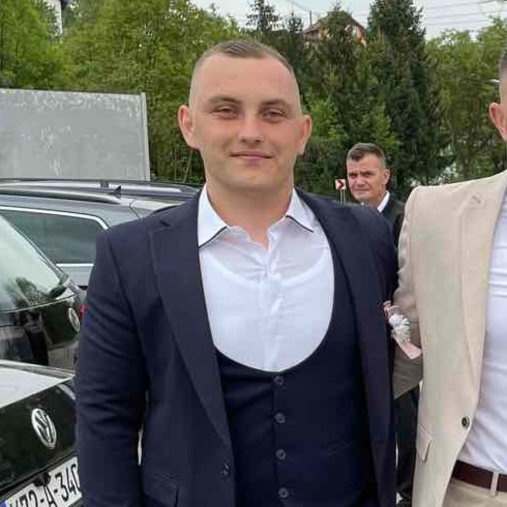 Besim Jagodic - eMPIRICOM College of Computer Science and Informatics ...