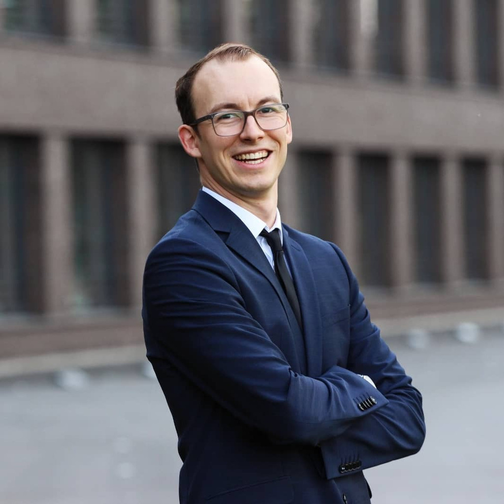 Frederic Hastrich - Ausbilder - KKH Kaufmännische Krankenkasse | XING