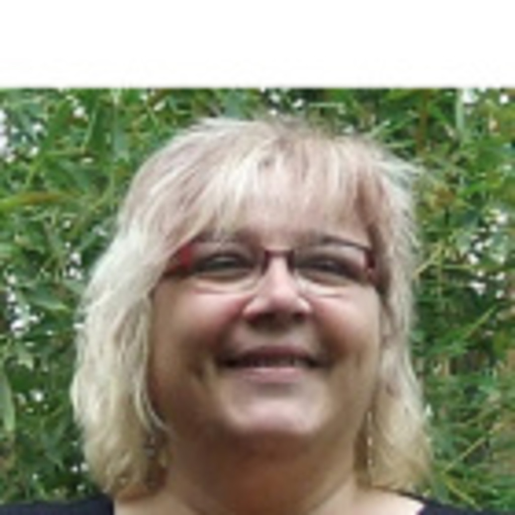 Angela Castiglione - Geschäftsführerin - Agentur für innovative ...