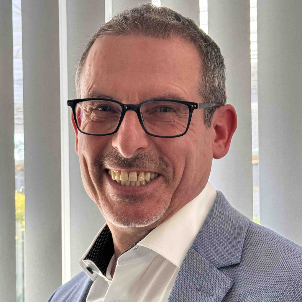 Bernd Kahrmann - Geschäftsführer, Director of Sales DACH Hospital ...